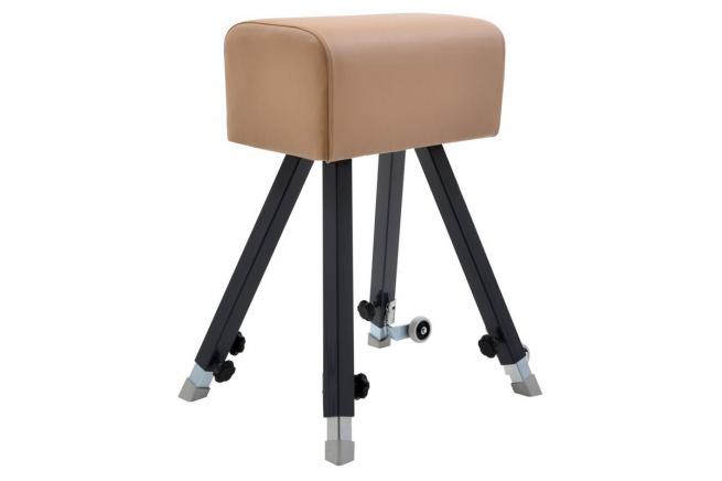 VAULTING BUCK UPHOLSTERED WITH NATURAL LEATHER