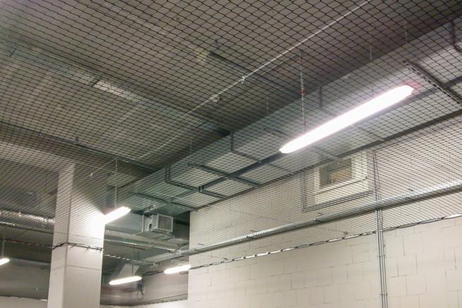 Barrier netting for ceilings