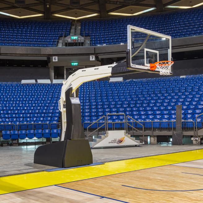 „SPALDING” RENEGADE PROFESSIONAL BASKETBALL BACKSTOP